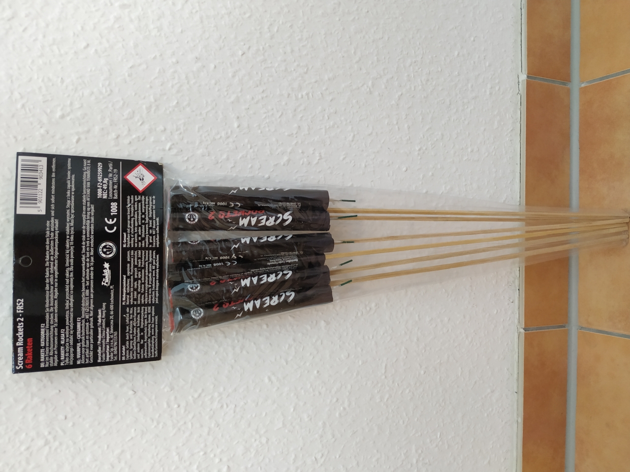 FEUERWERK.net Datenbank | Funke Fajerwerki Scream Rocket 2 - Whistling ...