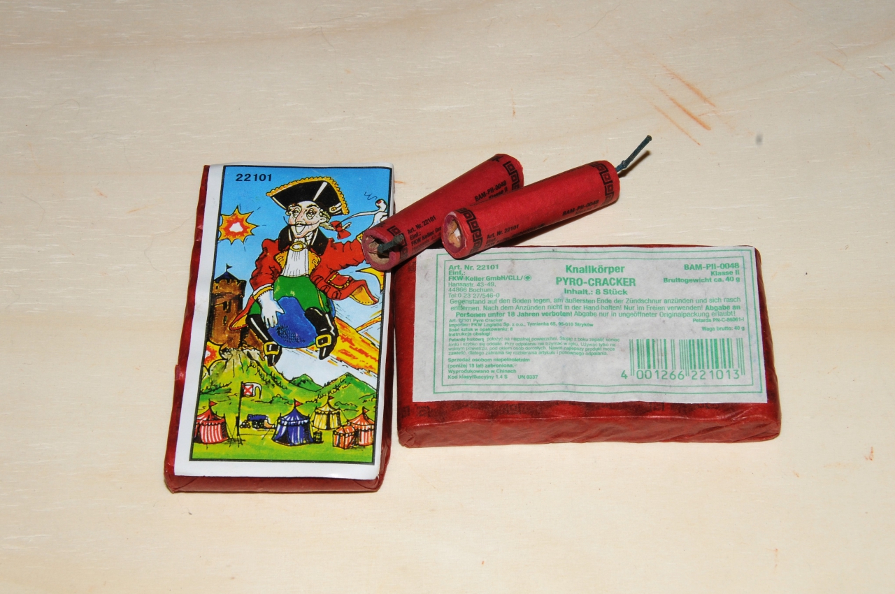 FEUERWERK.net Datenbank | Keller Feuerwerk Pyro Cracker