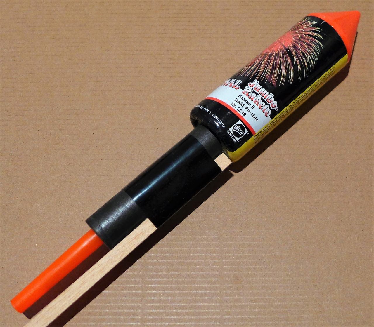 FEUERWERK.net Datenbank | Weco Feuerwerk International Jumbo-Rakete