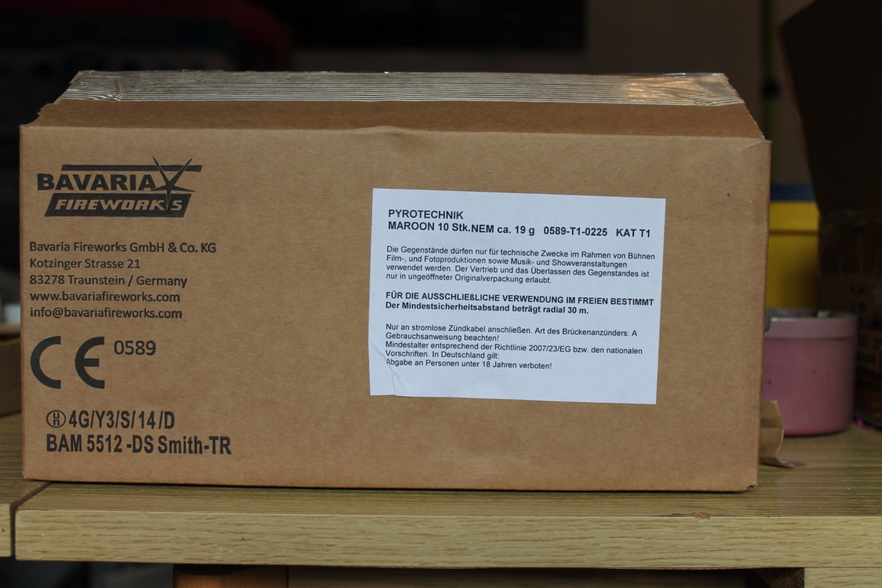 FEUERWERK.net Datenbank | Bavaria Fireworks Maroon S (Bühnenknall)