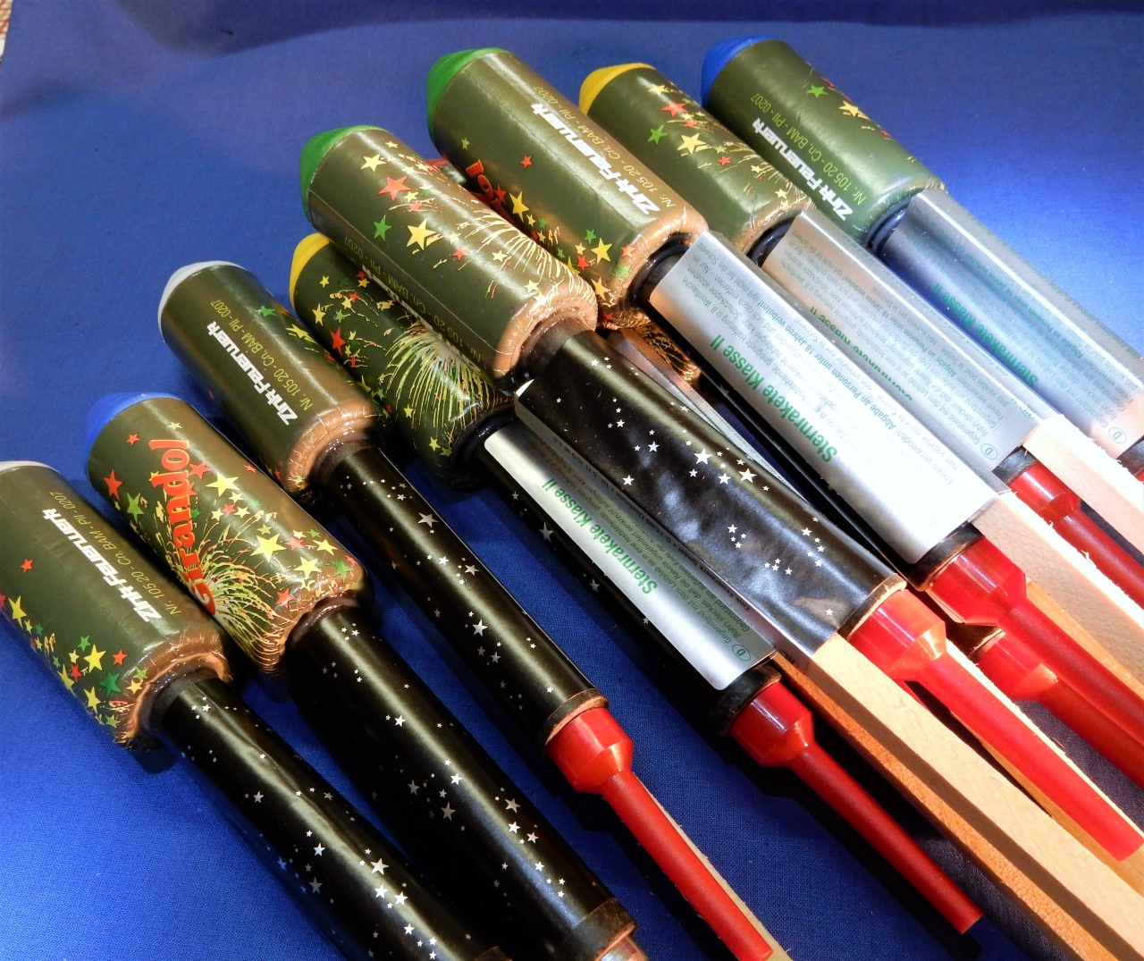 FEUERWERK.net Datenbank | Zink-Feuerwerk Sternrakete Girandol