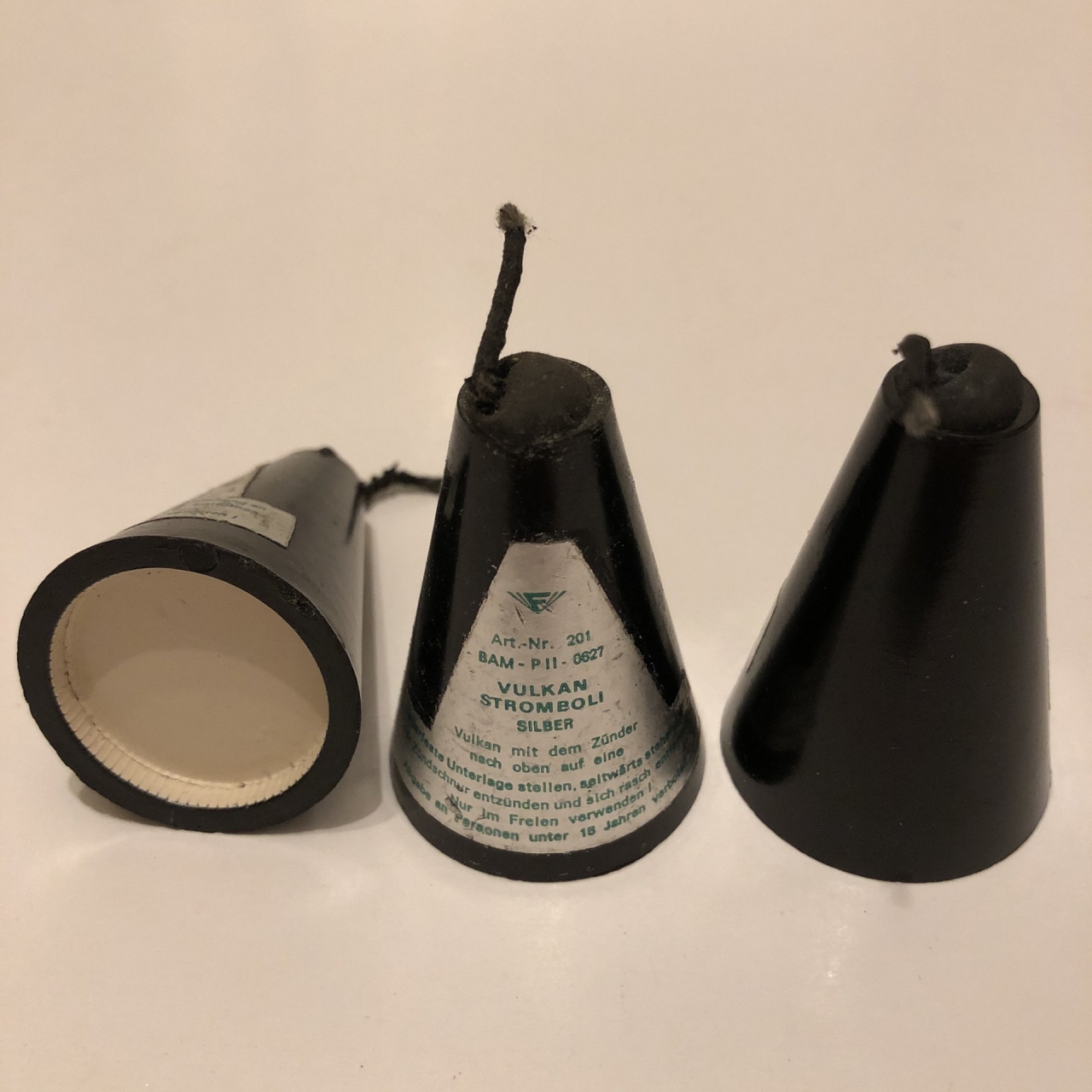 FEUERWERK.net Datenbank | Feistel Vulkan Stromboli Silber