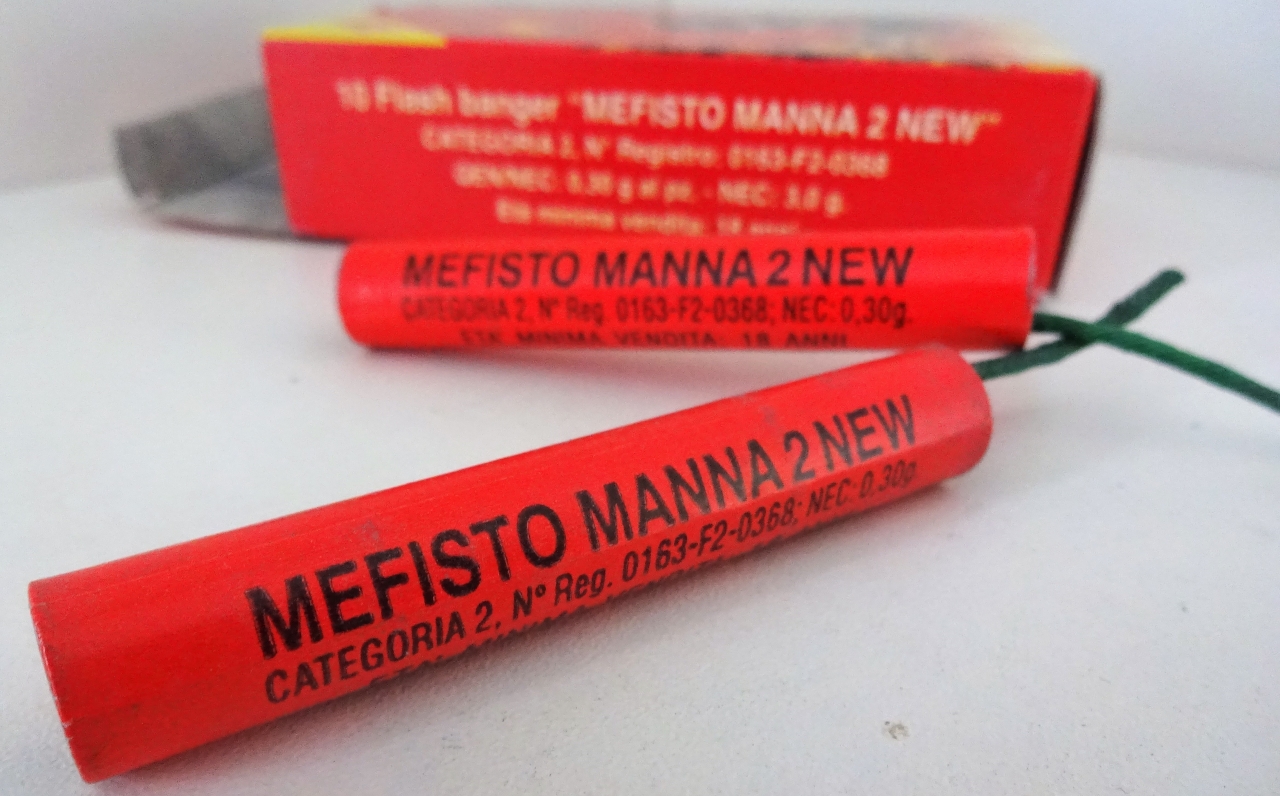 FEUERWERK.net Datenbank | JGW Berckholtz Mefisto Manna 2 NEW (10er Set)
